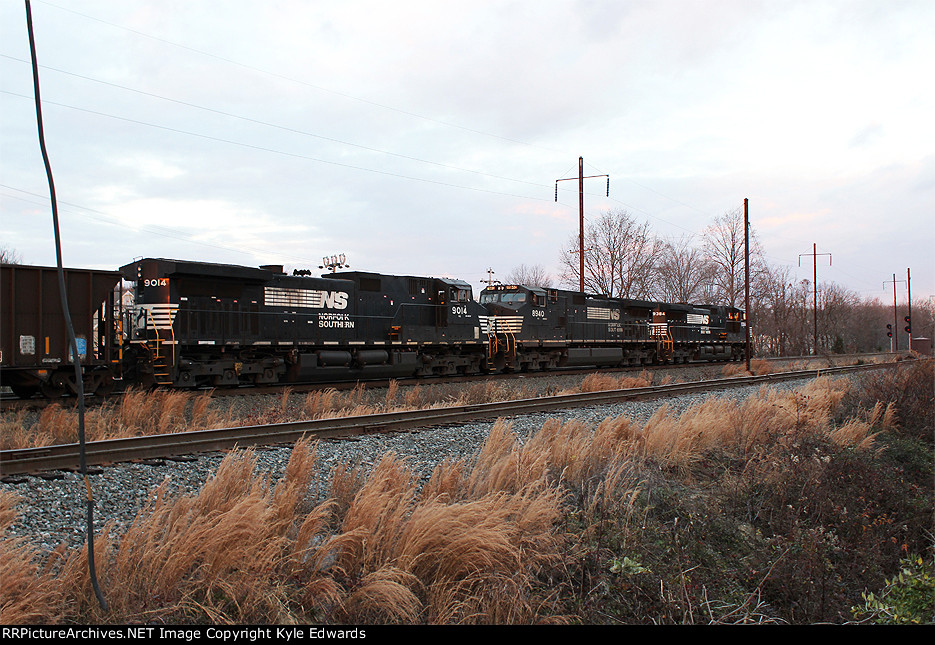 NS C40-9W #9384 on 520